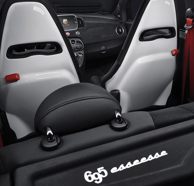 Série limitée Abarth 695 esseesse | Voiture sportive | Abarth France